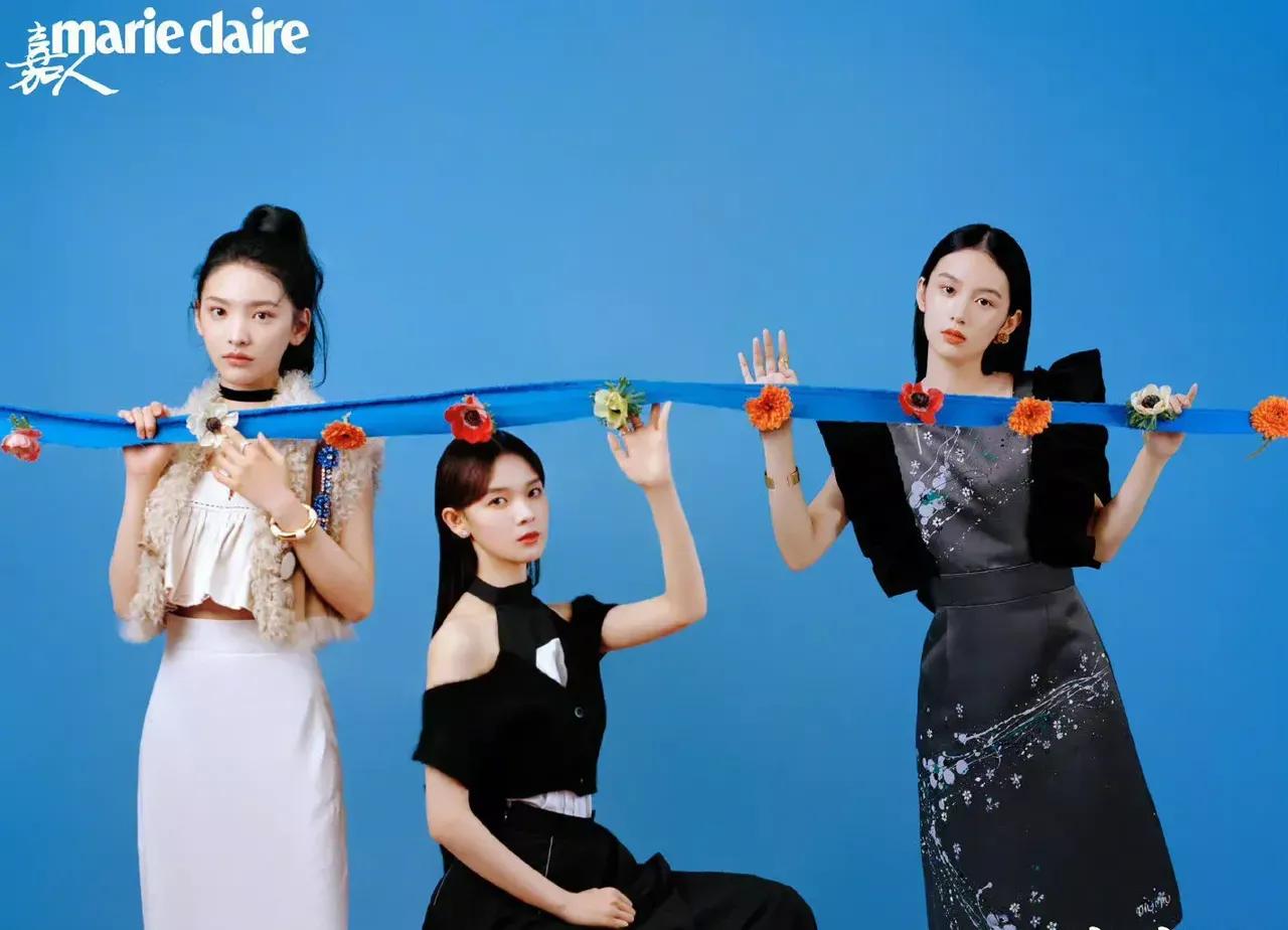Zhou Ye, Zhang Ruonan, and Chen Yao shoot the magazine together - iNEWS