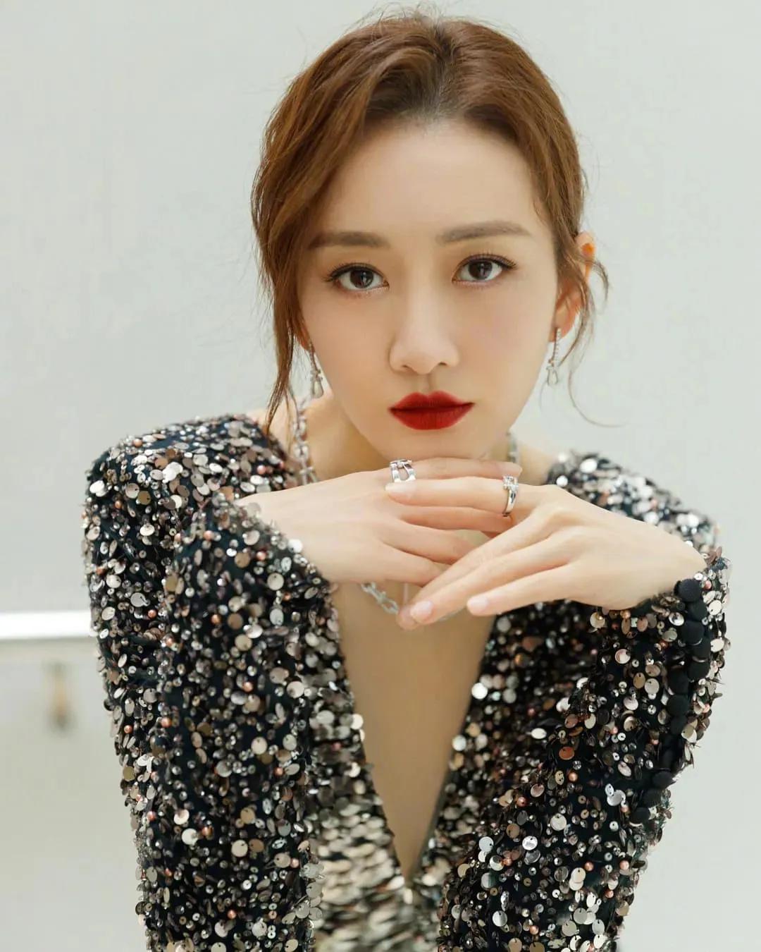 Breathtaking "domineering lady" Wang Ou, exquisite photo gallery - iMedia