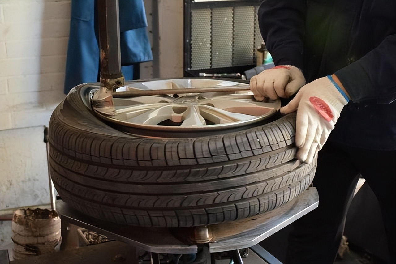 Automobile tire life prediction based on image processing and machine ...