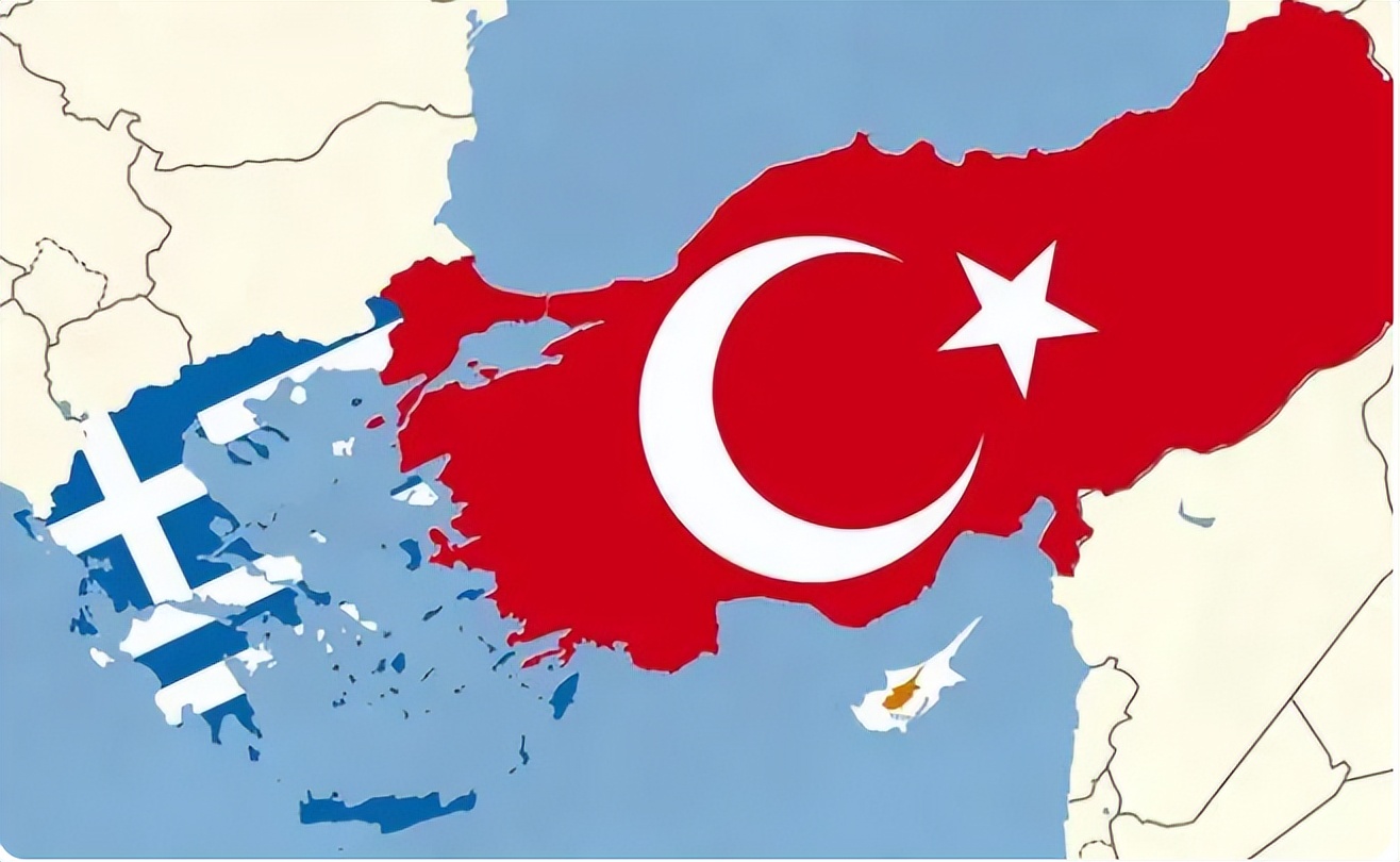 The two NATO countries exchanged fire at sea, and the warships collided ...