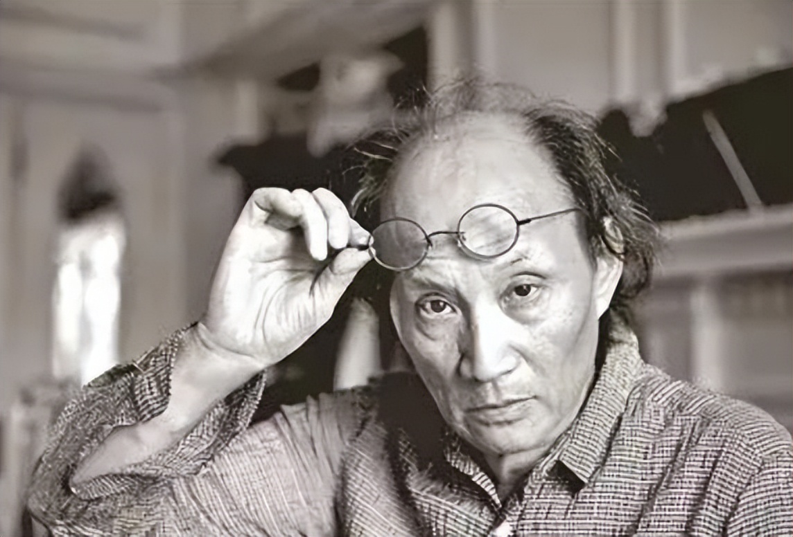 The ten classic quotations in the "Mao Award" work "Flowers" are ...