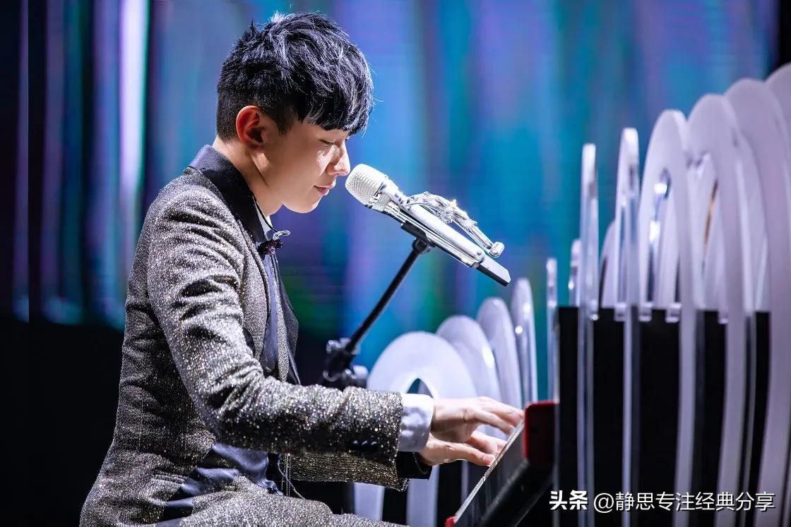 Lin Junjie was born in a musical family, he is known as the walking CD ...
