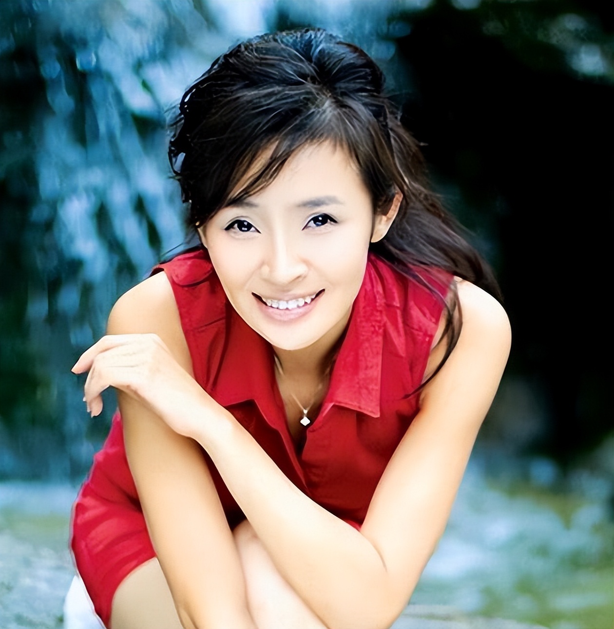 There is a kind of "plastic surgery" called Yu Mingjia getting married, her husband Hu Jun has ...