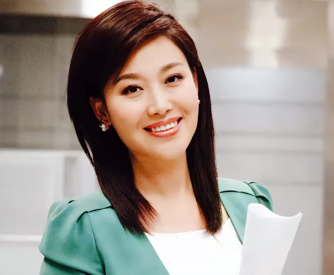 CCTV anchor Zheng Li: Zhao Pu's wife is a rumor, a 37-year-old low-key ...