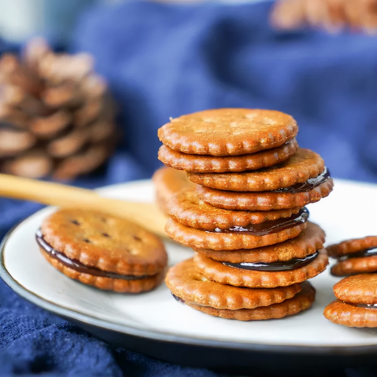 The teacher of Qiu Li Gao has started the class~ It turns out that Qiu ...