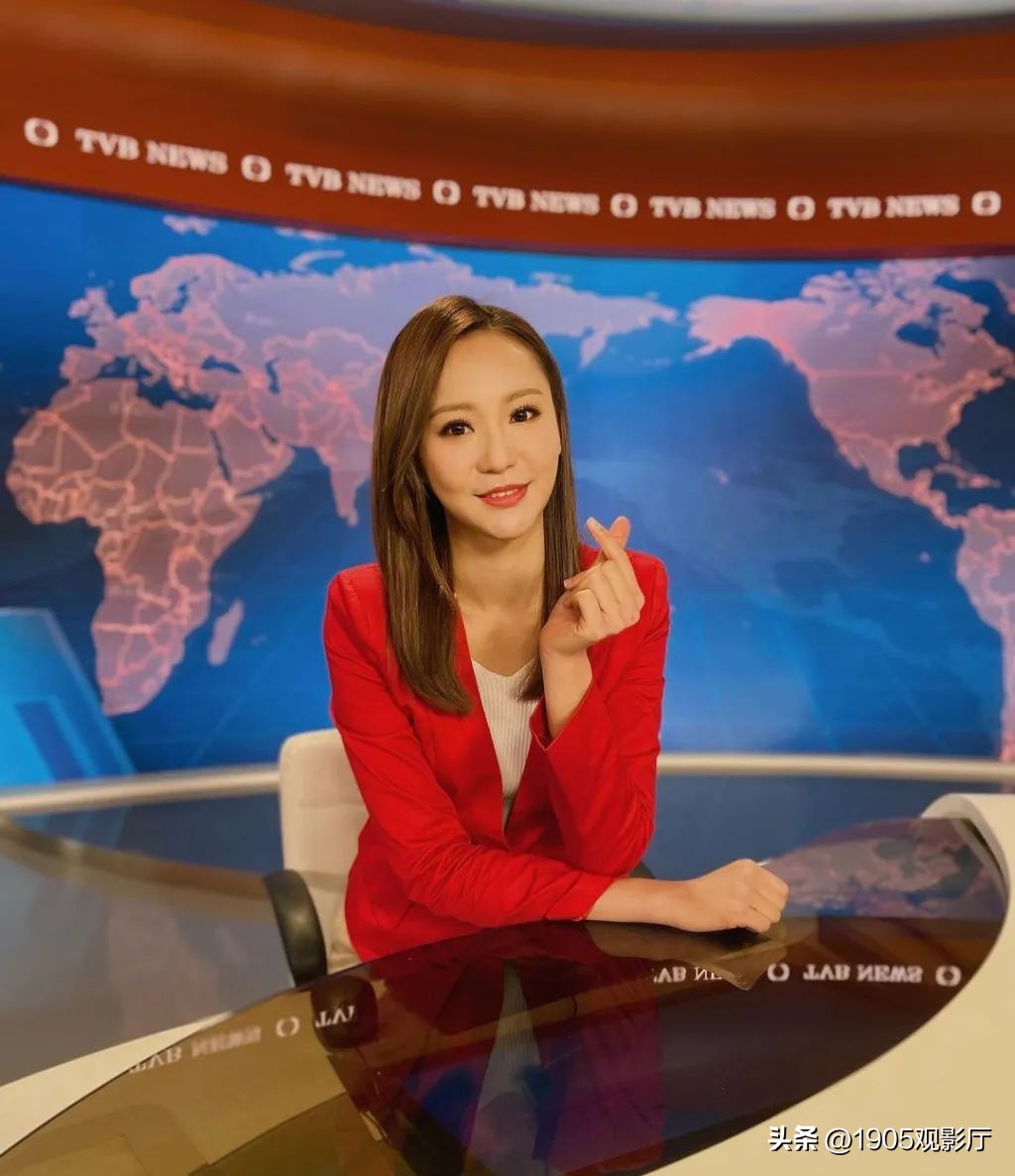 The wedding photos of the TVB news anchorwoman were exposed, and she announced last month that ...