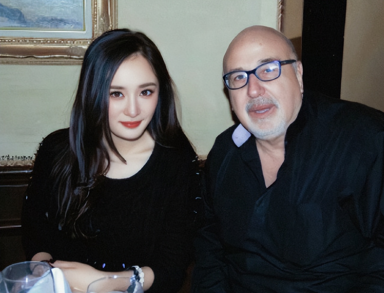 Picking feet, spitting, and urinating everywhere, how disgusting are ...