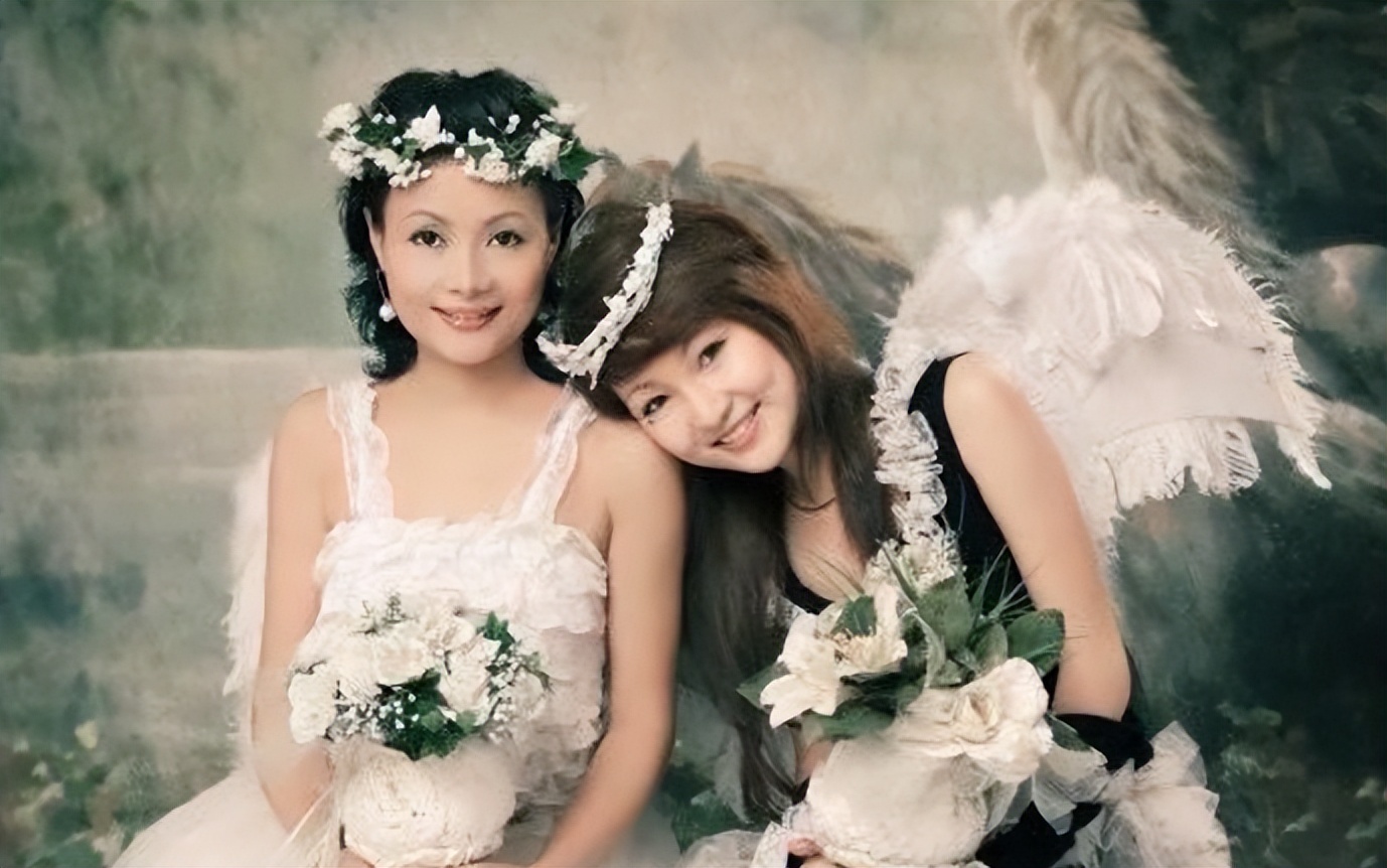 "First-generation Internet celebrity" Guo Meimei: "Yellow gambling and ...