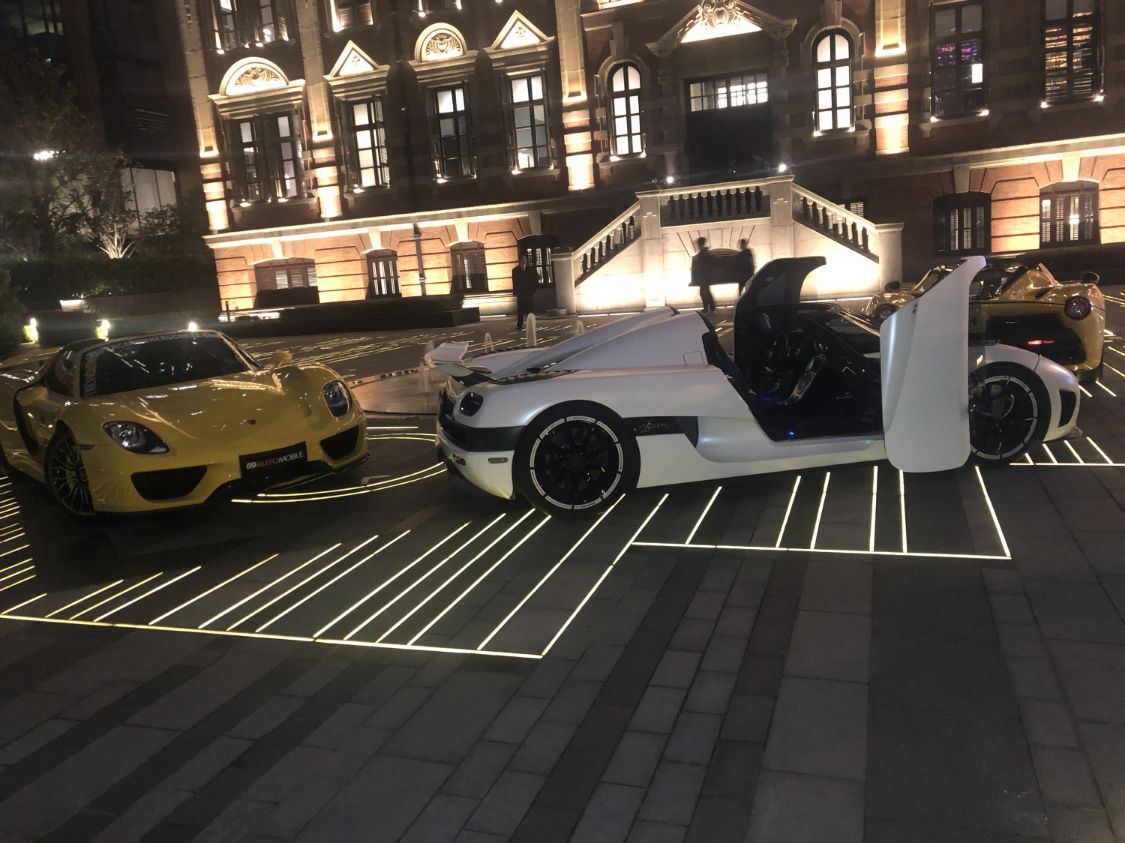 Mr. Kang Mei, bought a custom Pagani frame, owns more than 17 supercars ...