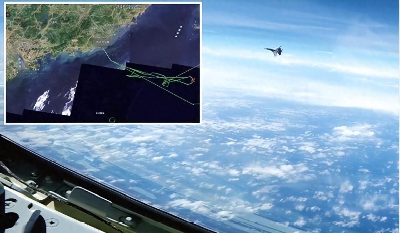 The Rap of China in the air: Chinese fighter jets make thrilling flyby ...