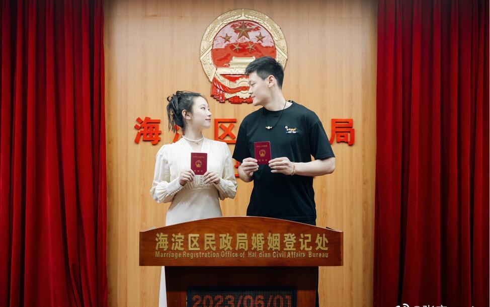The behind-the-scenes story of Zhang Ning's marriage certificate exposed? Zhang Ning's family ...