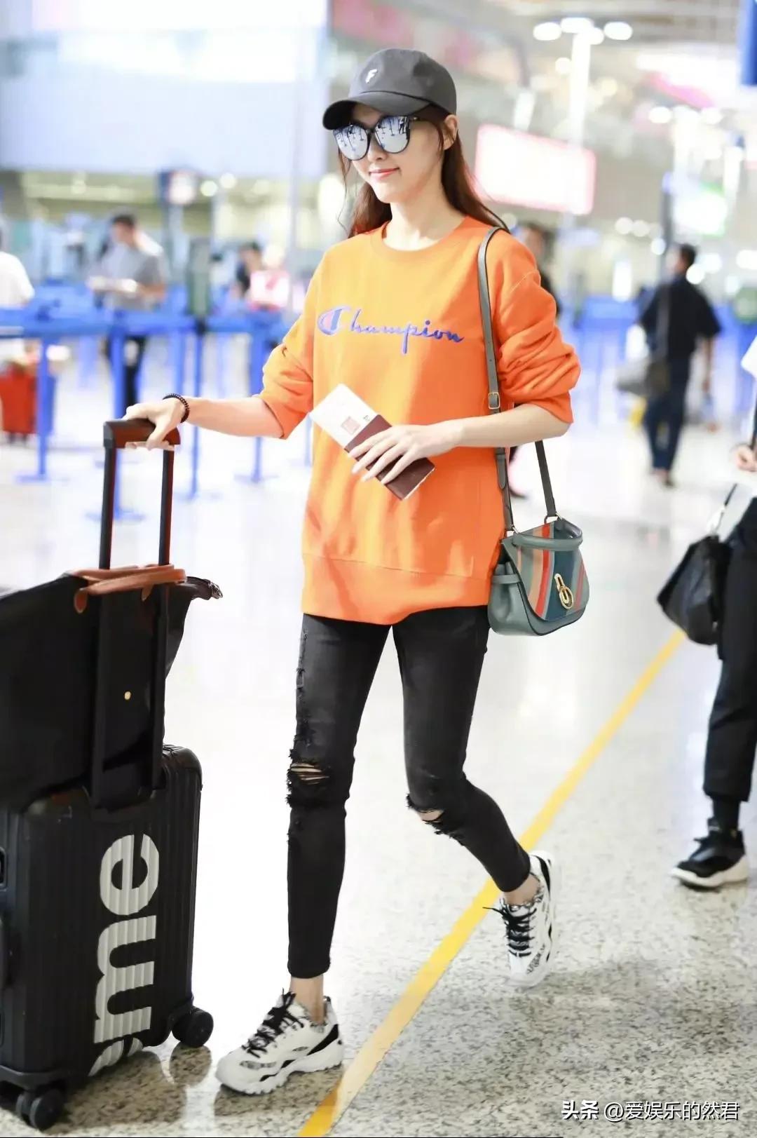 Tang Yan, who is a little sexy in her leisure time, is wearing an ...