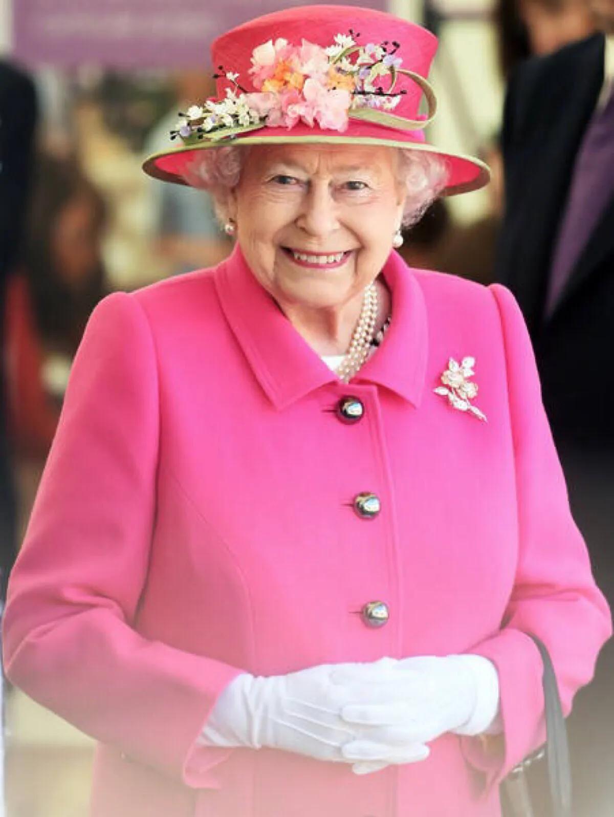 Can Queen Elizabeth II control Prime Minister Truss? - iNEWS