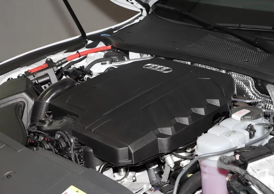 Smart laser headlights are easy to use, and SAIC Audi A7L's 48V mild hybrid system saves fuel ...