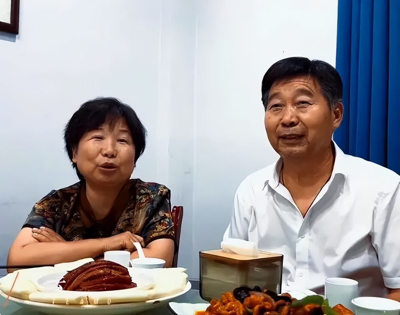 Guo's father posted old photos of his son Yao Ce before his death, and ...