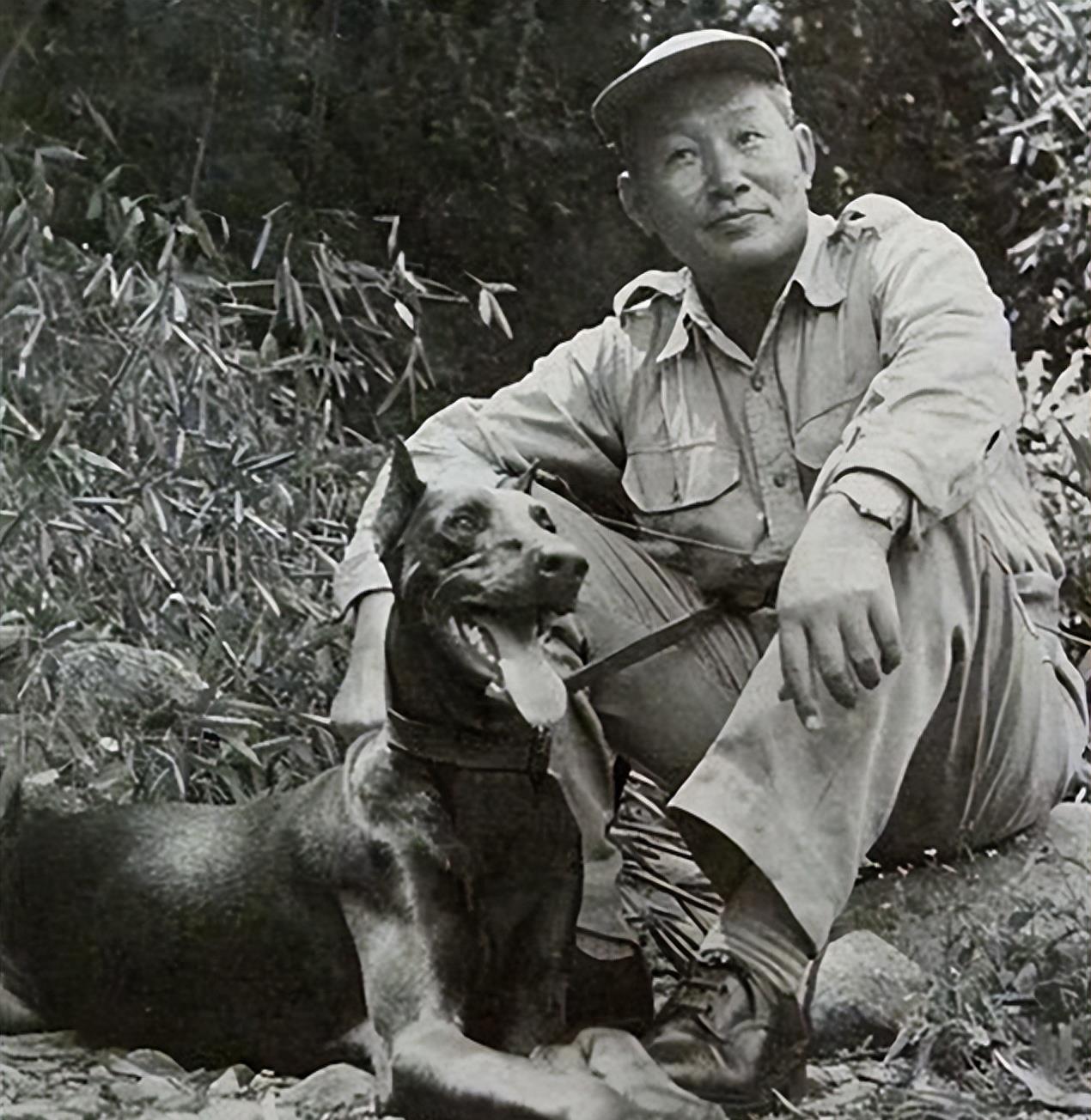 In 1990, Sun Liren, who had been under house arrest for 33 years, left ...