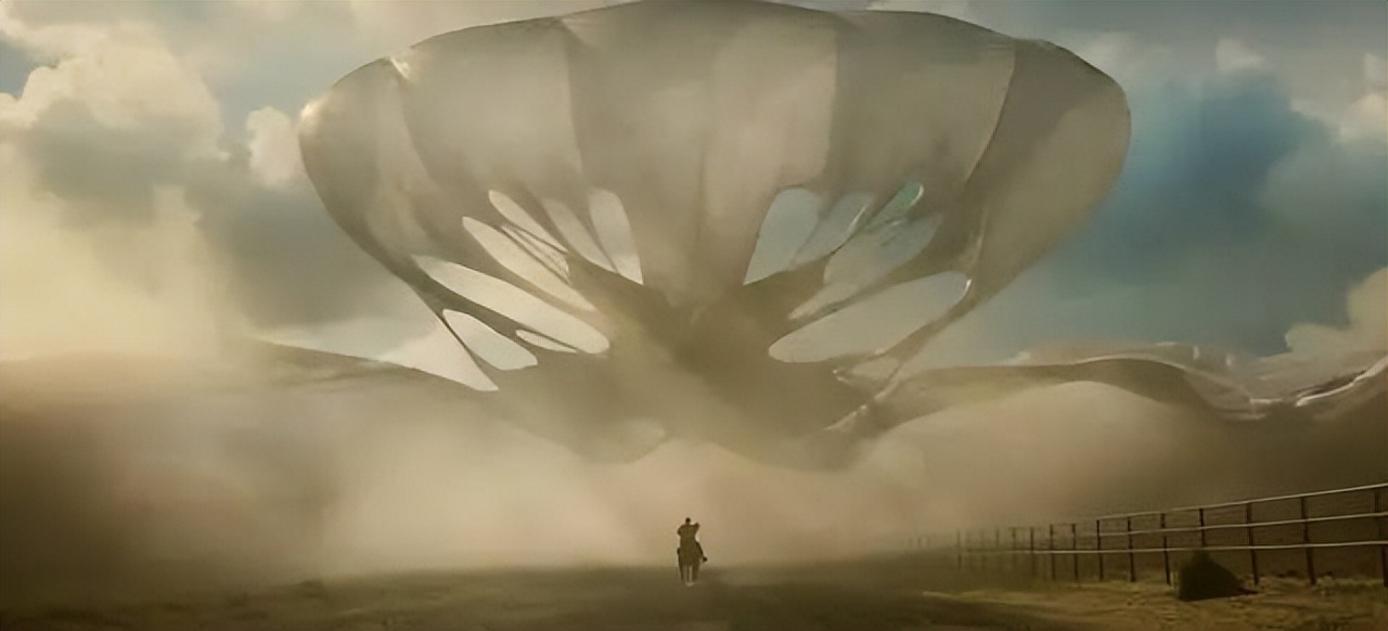 The ghost director's new horror film is finally online, and it really ...