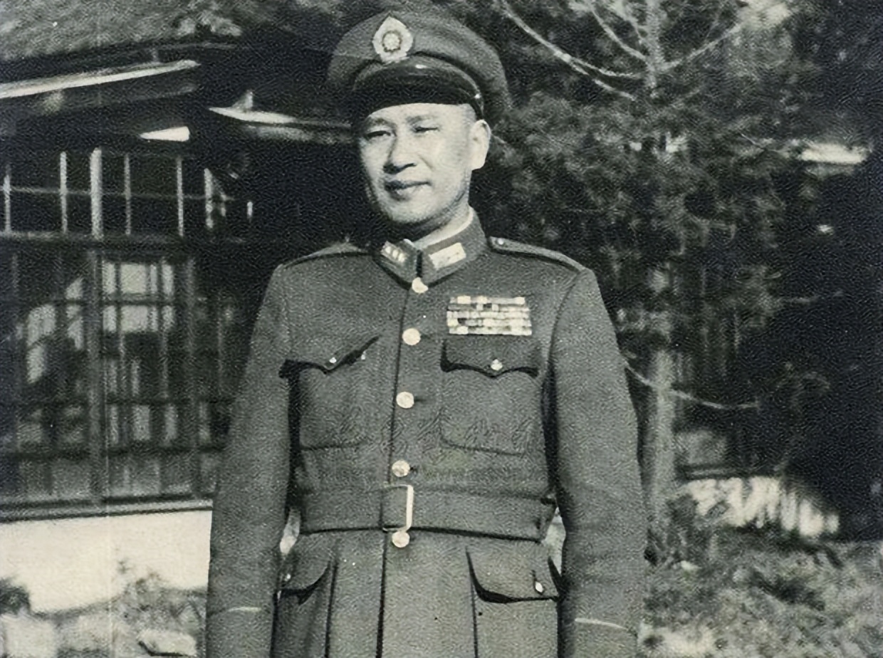 73-year-old Bai Chongxi died naked on the bedside of his lover, "Living Yan Luo" revealed his ...