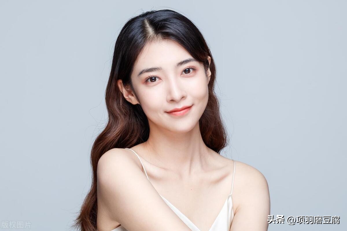 The Magic of Cosmetics- The interactive charm of external beauty and ...