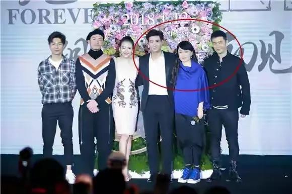 Huang Xiaoming's real height has been verified by netizens multiple ...