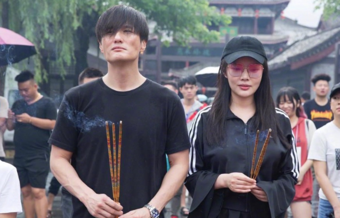 Xu Dongdong reunited with 48-year-old Yin Ziwei! Shout out to male fans ...