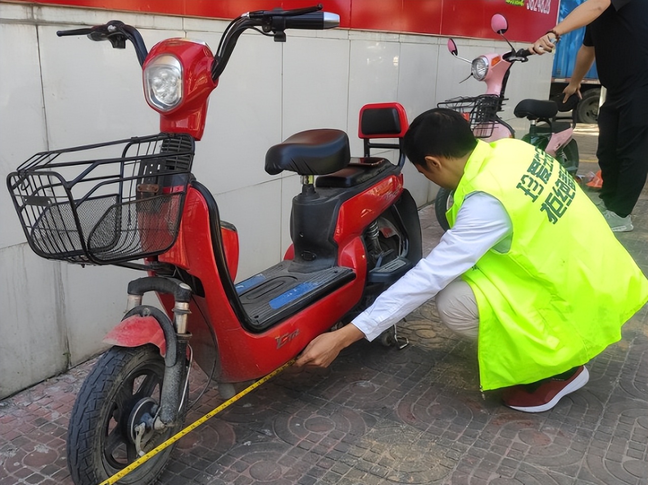Happy C1 driver! You can drive 2-wheel, 3-wheel and 4-wheel electric ...