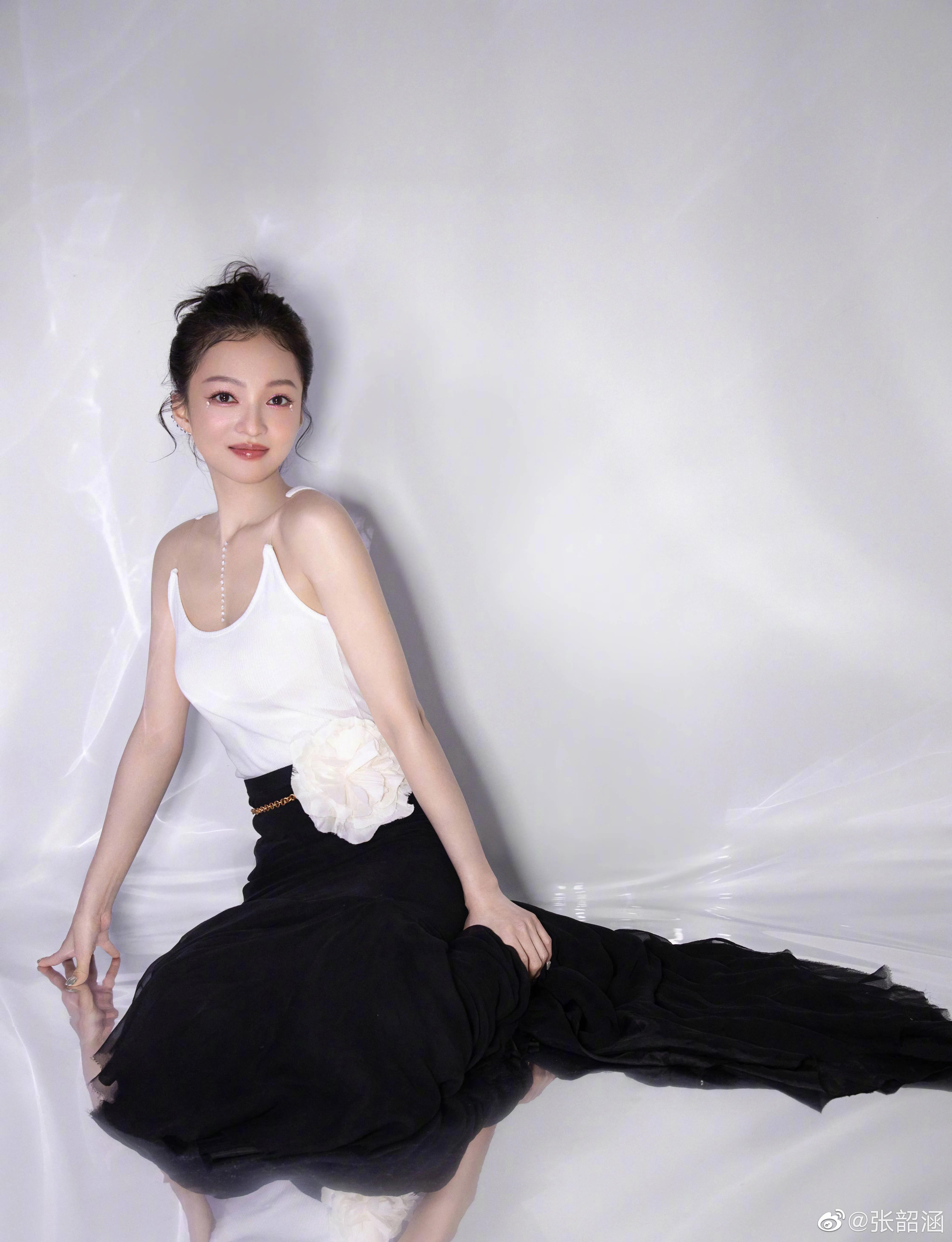 Singer Angela Chang - iNEWS