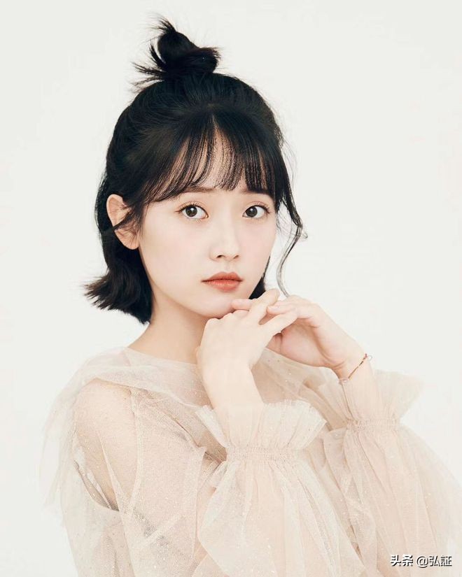 "Little clever" Wang Luqing, a pure and lovely face with a pair of ...