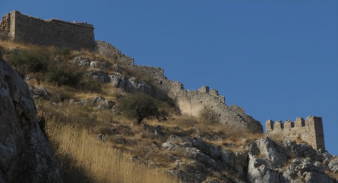 What was the original intention of ancient Greece to build the Great ...