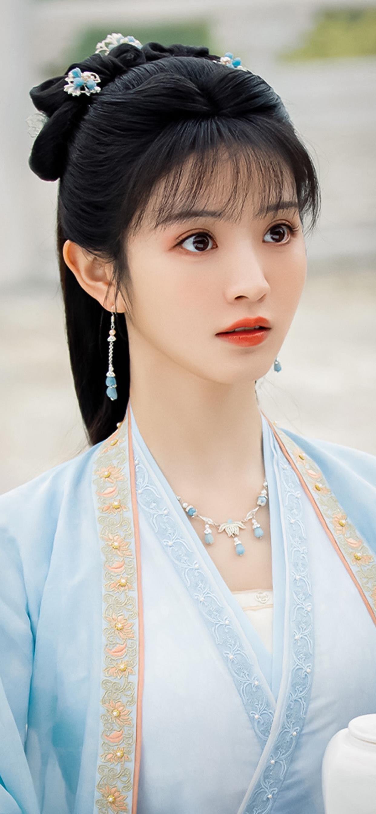 Tian Xiwei (Xiwei Tian) - the charming beauty - iNEWS