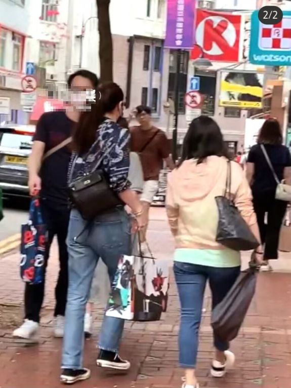 Anita Yuen was met by chance while visiting Hermès. She is tall and has ...