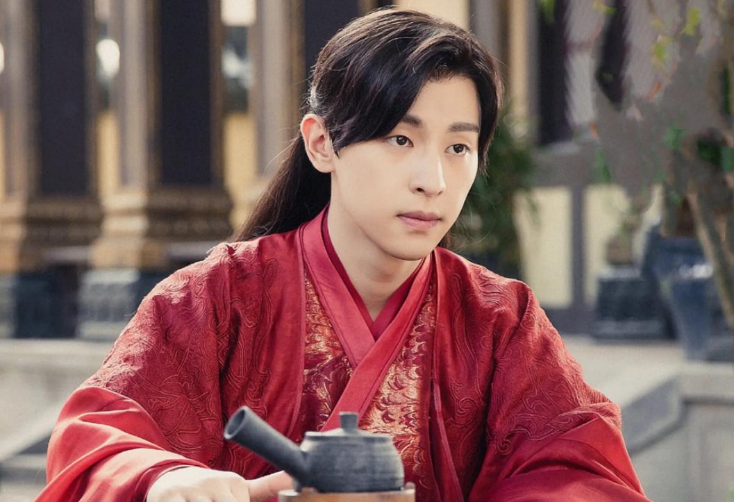 Deng Lun, the first star to be wiped out in 2022?In fact, the career ...