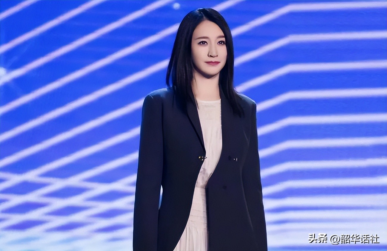 Li Xiaoran and the wealthy husband are in the same frame, like a ...