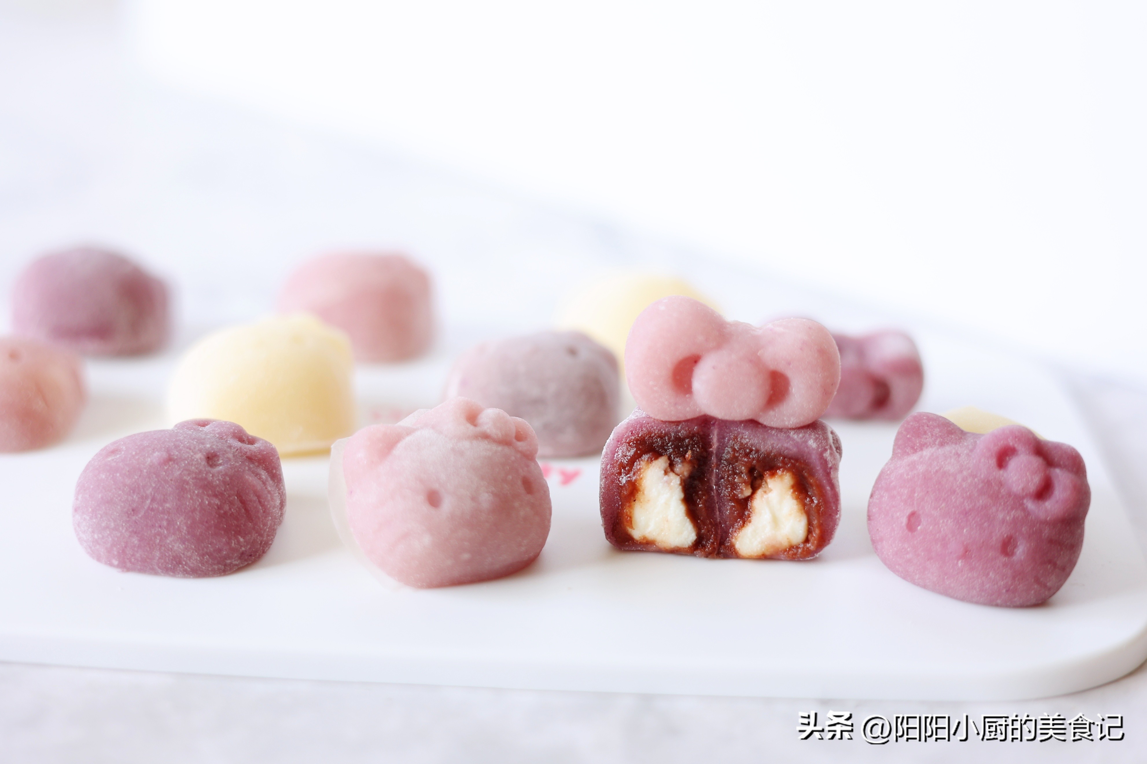 The most popular mini mooncakes recently, the skin is soft and ...