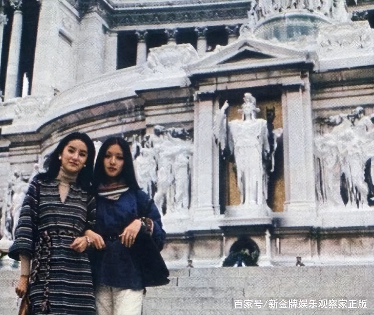 Intimate photo of beautiful writer Hu Yinmeng and ex-husband Li Ao's ...