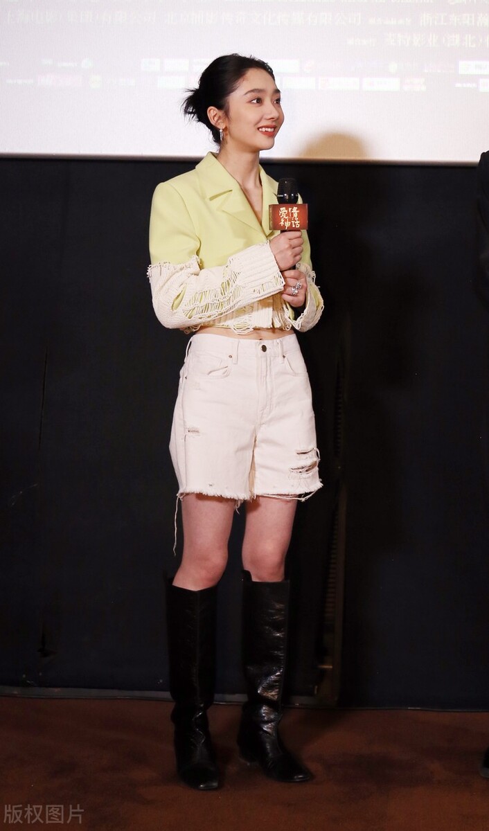 Wang Yinglu, who plays "Sister Baoer" in "Under the Stranger", tells you how important looks are ...