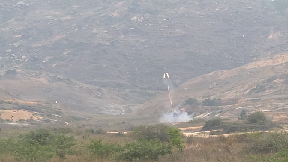 Directly hit the mine-sweeping and obstacle-breaking real-explosion ...