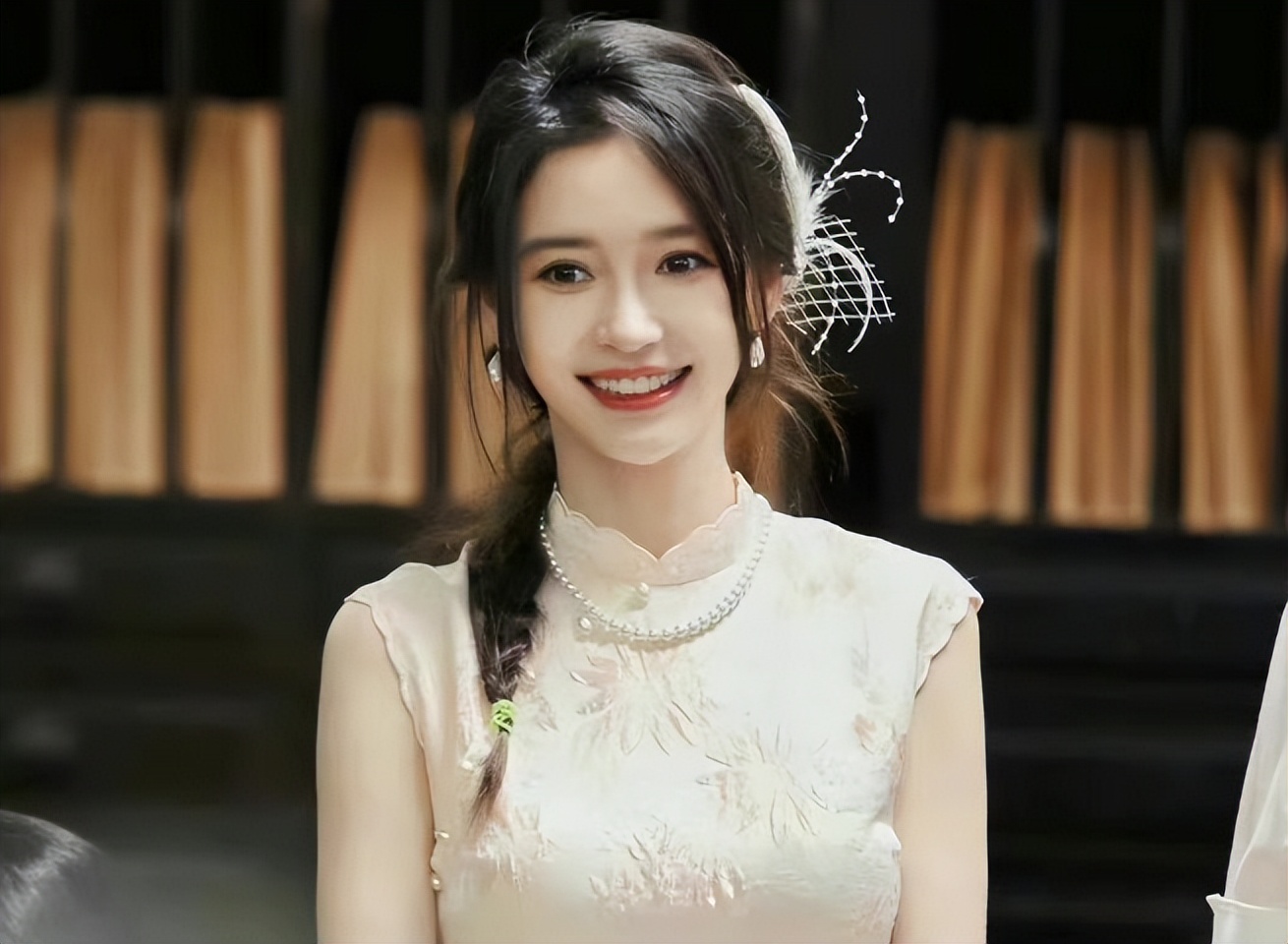 "Rely on the old and sell the old" Song Dandan: 4 relationships were abandoned 3 times, and his ...