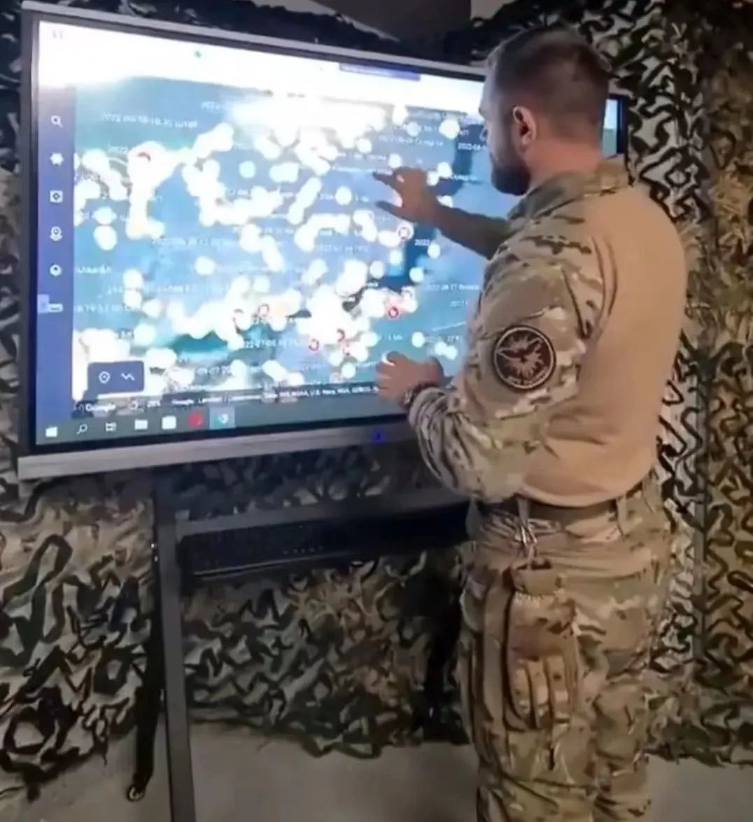 16 heavy armored brigades, 10 times the strength of the Russian army ...