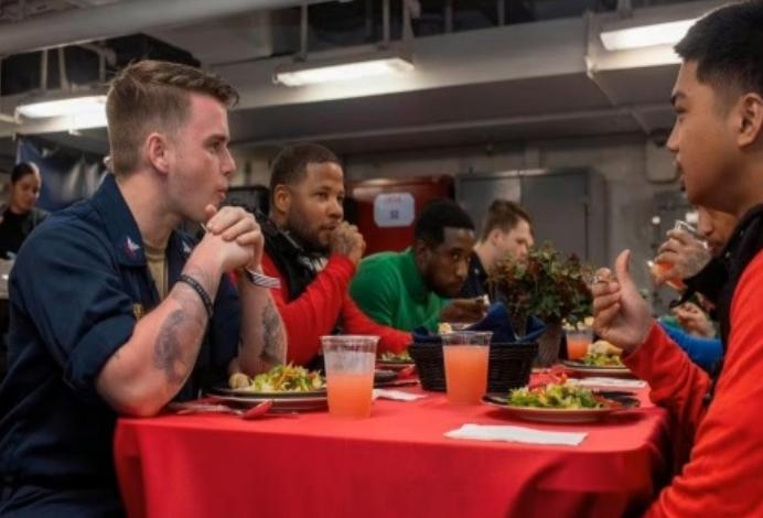 Any US aircraft carrier must bring a large number of female soldiers ...