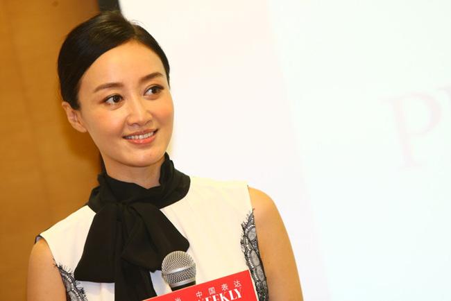 Hosted the Spring Festival Gala at the age of 24, and was forced to ...