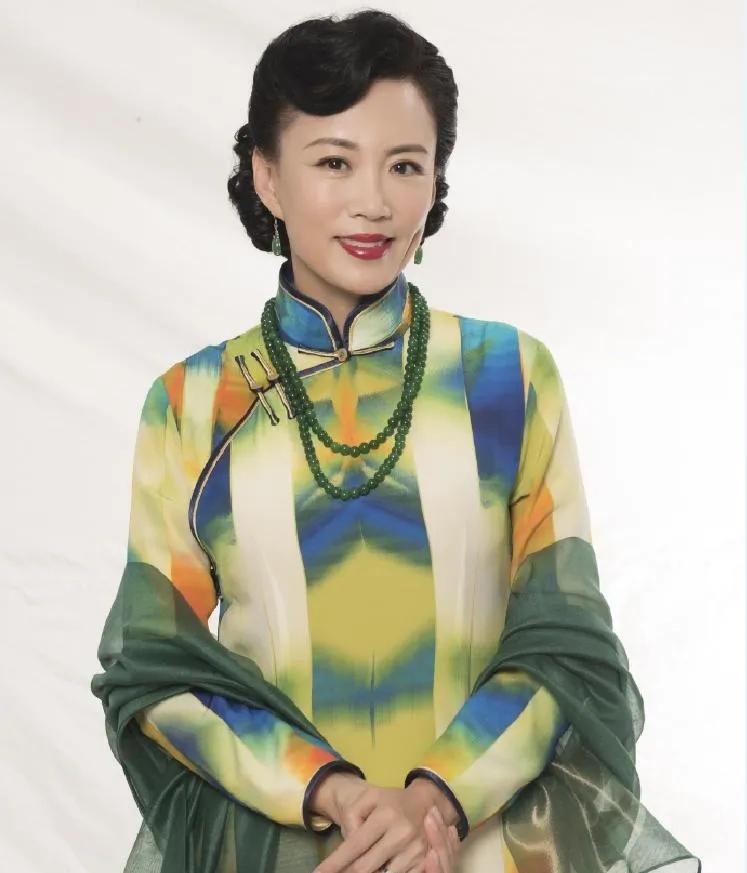 Actor Ma Li: She got married after graduation and had a son after marriage. Now her son is her ...