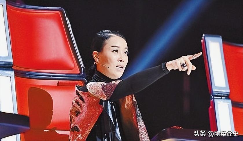 Coco Li slapped "The Voice" directly in the face, and ripped off the ...