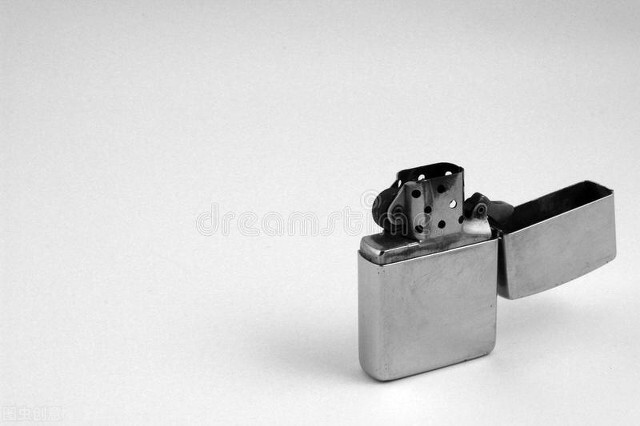 Few people know the history - who invented the lighter and the match ...