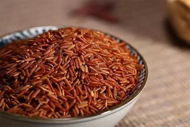 "How to cook red rice correctly to help you enjoy the deliciousness of ...