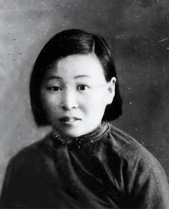 She is the wife of Luo Ruiqing, the founding general of the country ...