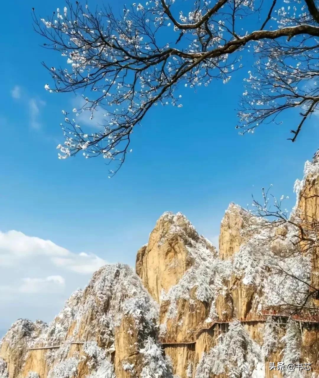 Laojun Mountain in Luoyang after the snow is like a fairyland on earth ...