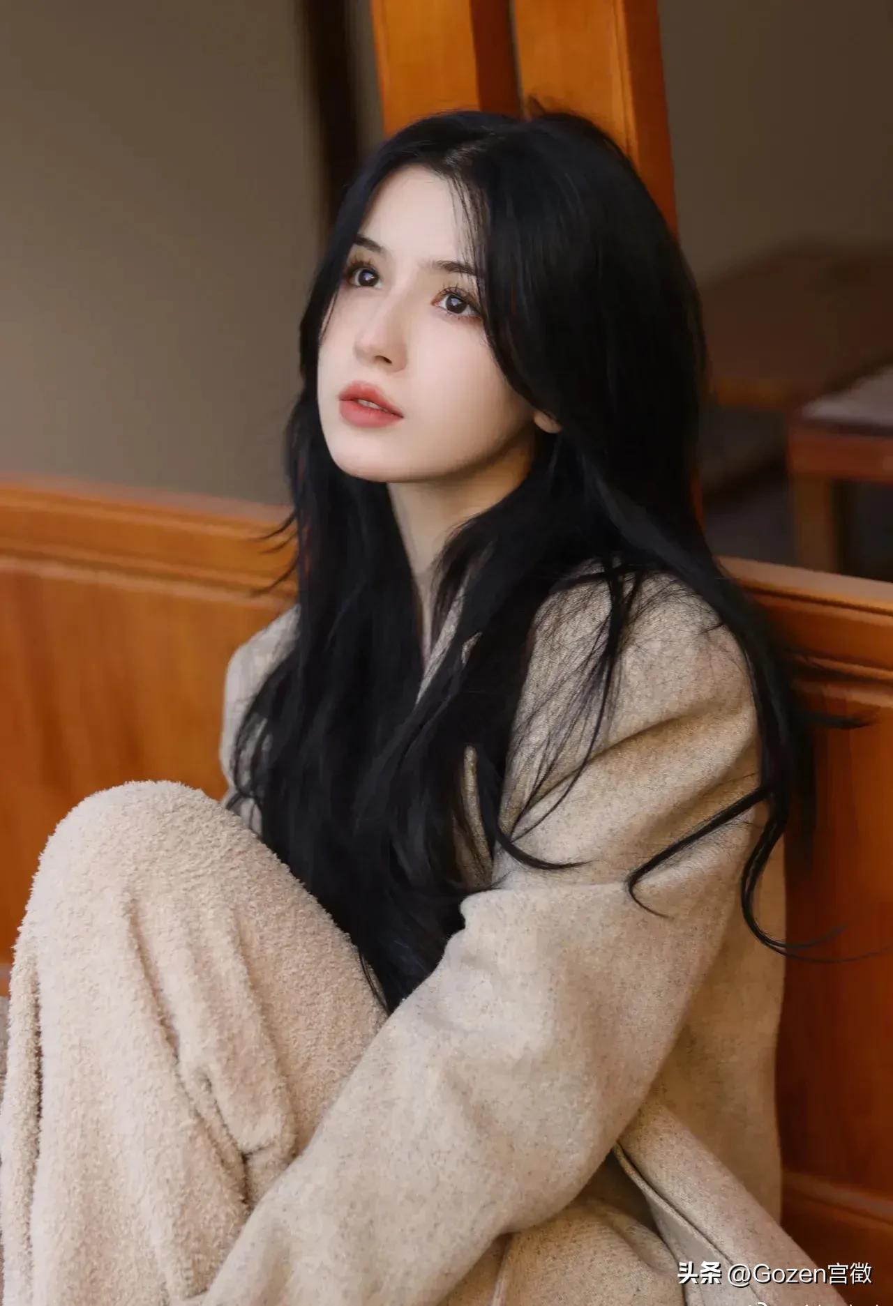 The thirty-fourth issue of "Jimei" is a photo of beautiful women with ...