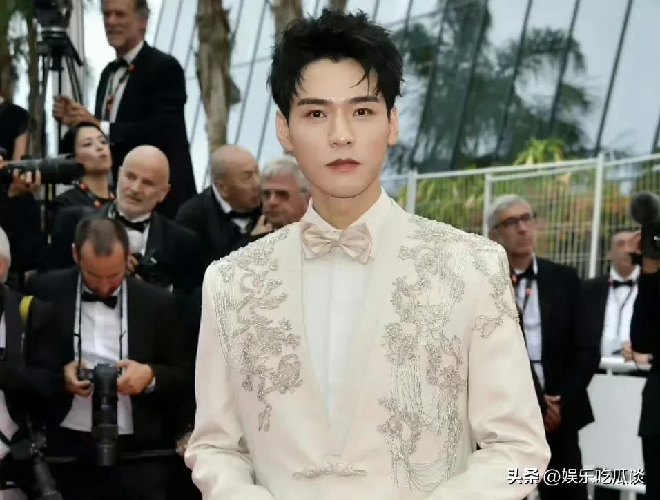 Hong Huang was besieged by fans of Gong Jun in Cannes: Can only post ...