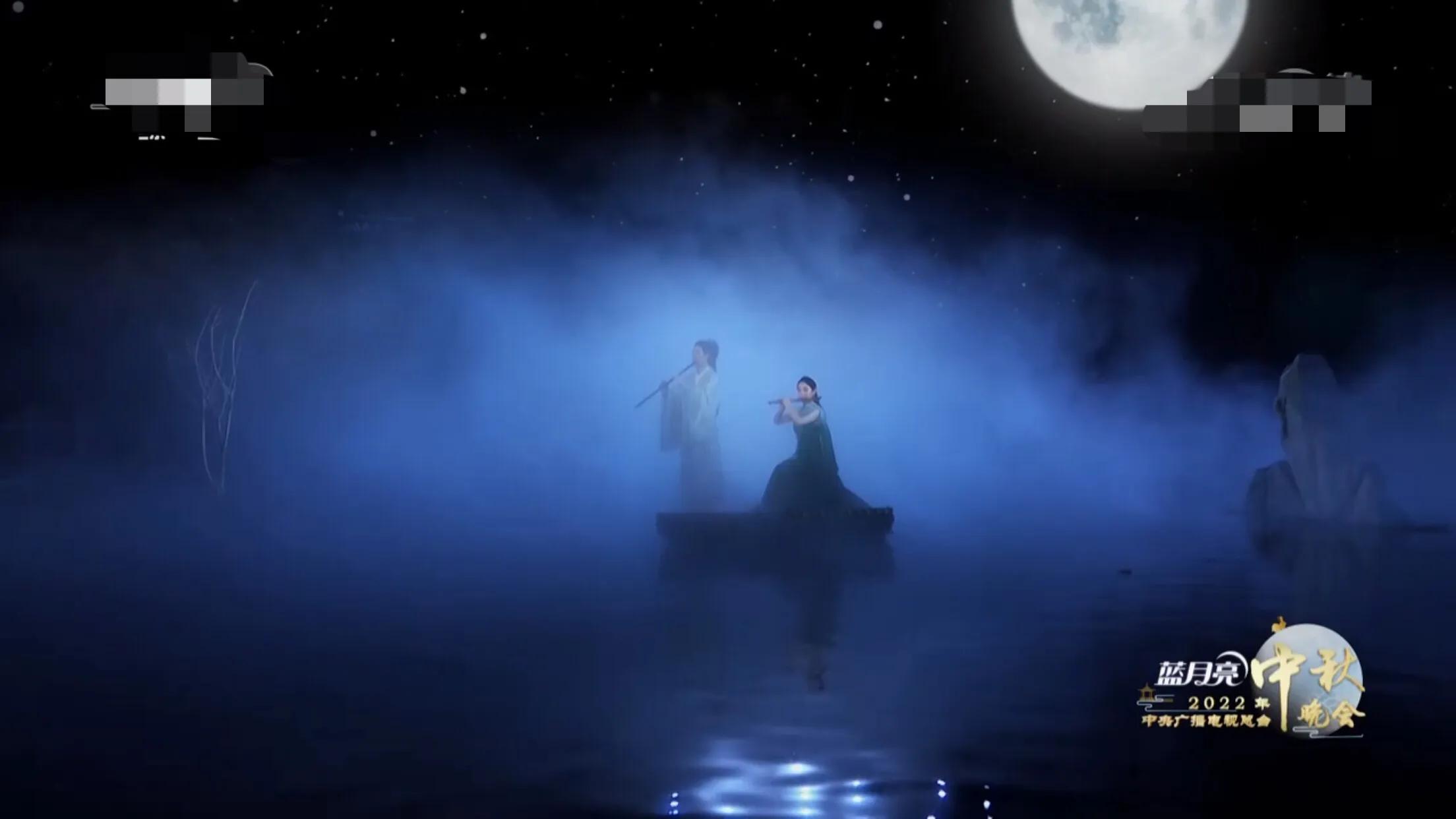 Tears from Xin Baiqing's Eyes, Jin Chen's Miaoman Dance, Tan Weiwei's Atmospheric Voice, CCTV's ...